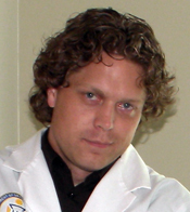 Mild traumatic brain injury - Symptoms, diagnosis and treatment | BMJ ...